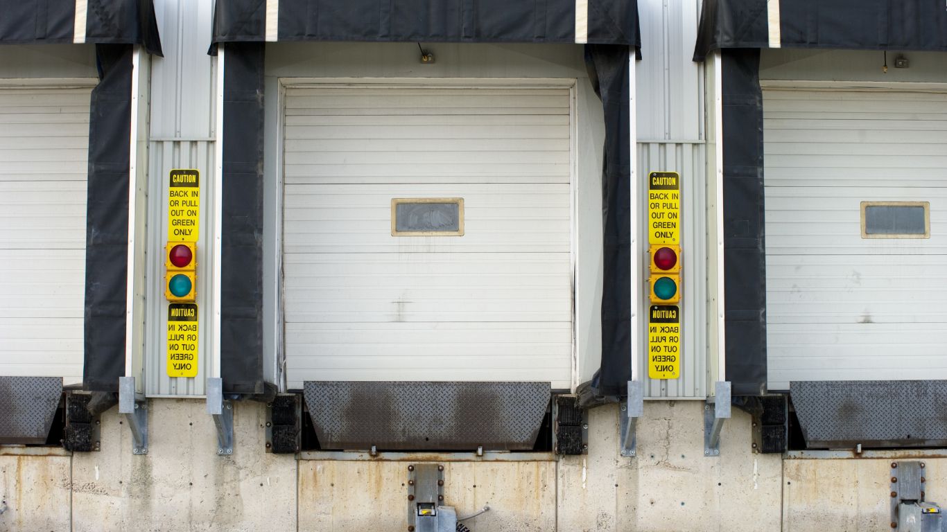 Best Practices For Loading Dock Care | EDINSA Contractors Best Practices For Loading Dock Care | EDINSA Contractors